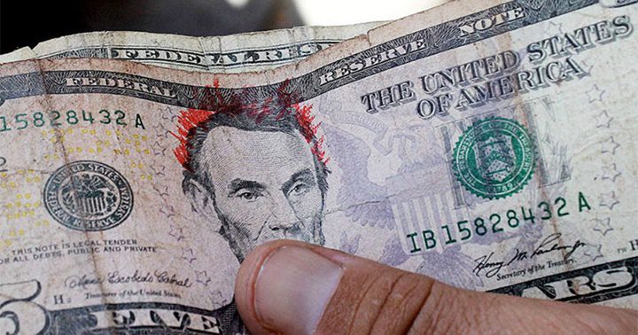Te compro tus billetes de dólar feos o rayados