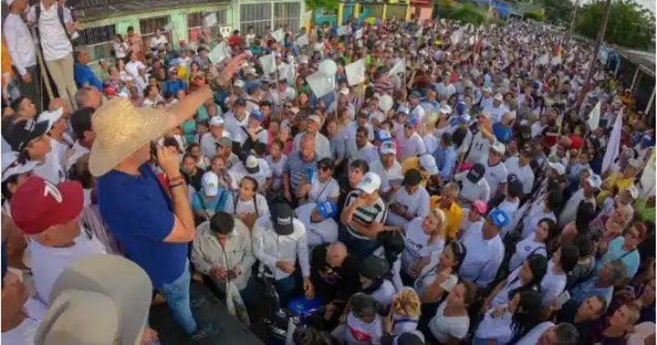 Carlos Prosperi le hizo un llamado de unidad a sus compañeros candidatos